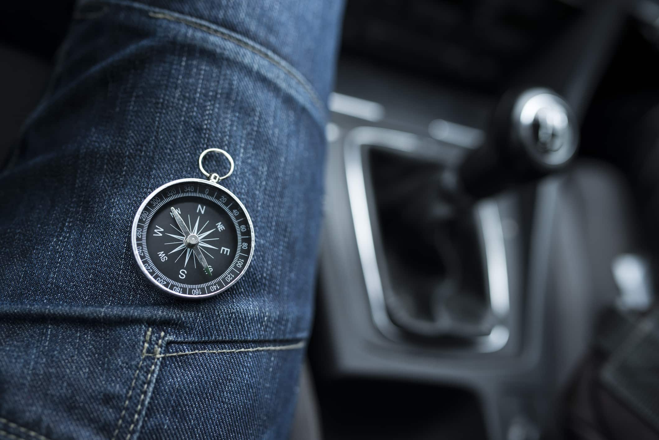 Why Your Internal Compass Is Key to a Positive Mindset - Pozzam